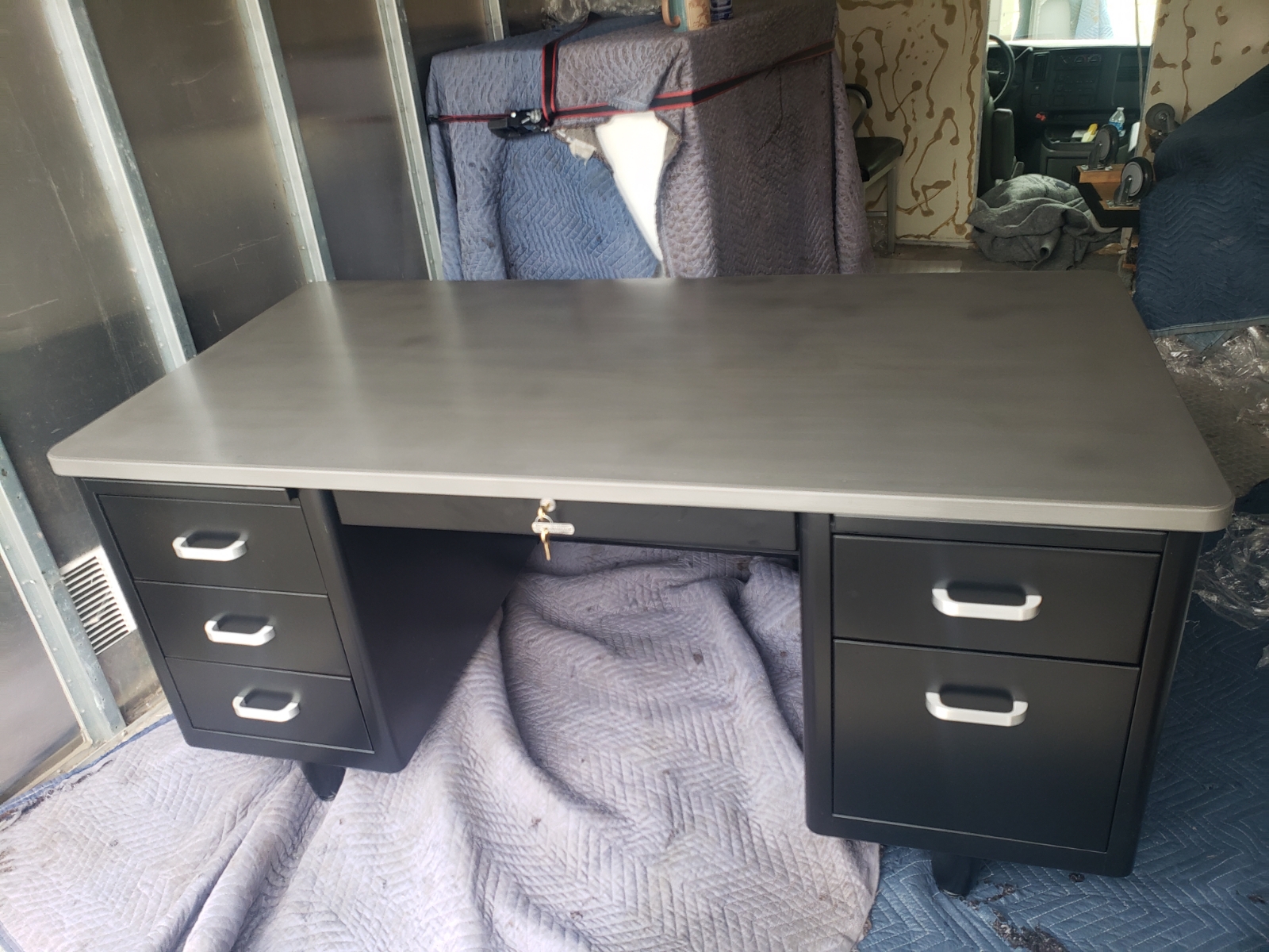 Tanker Desk – steelsantos.com