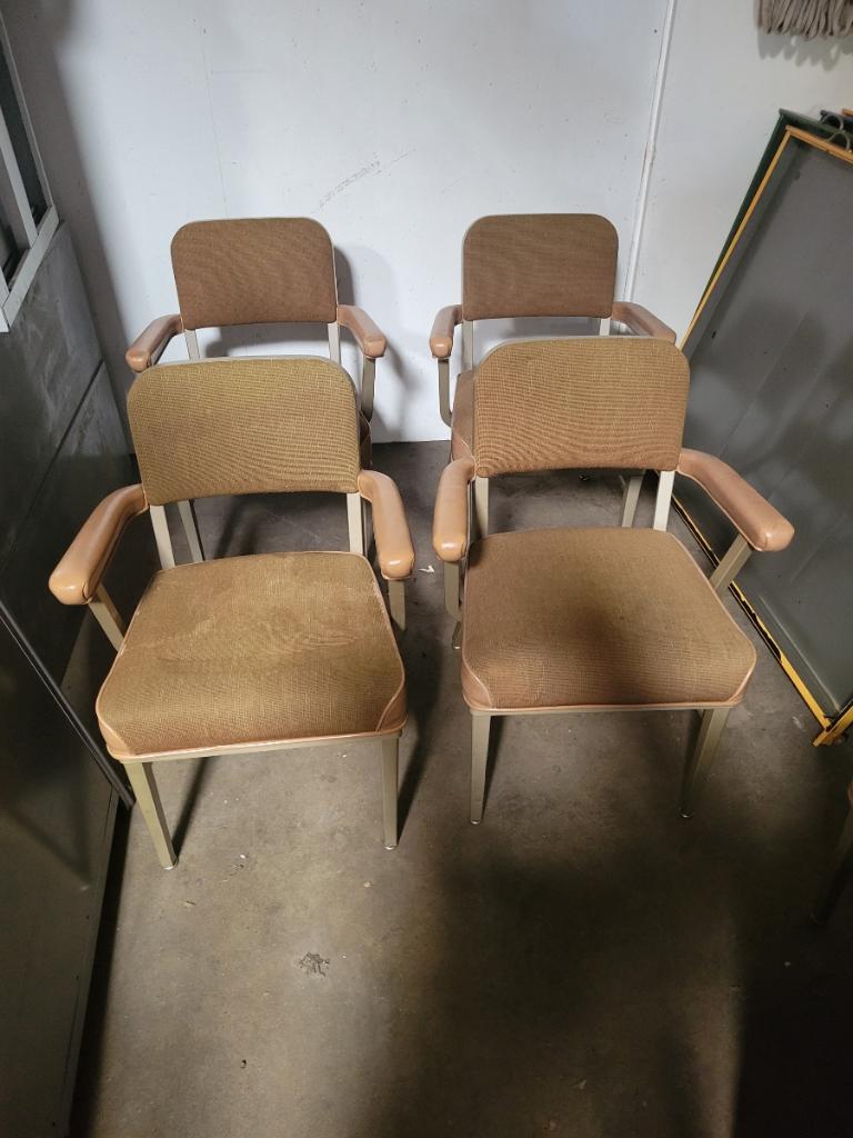 Chairs – steelsantos.com